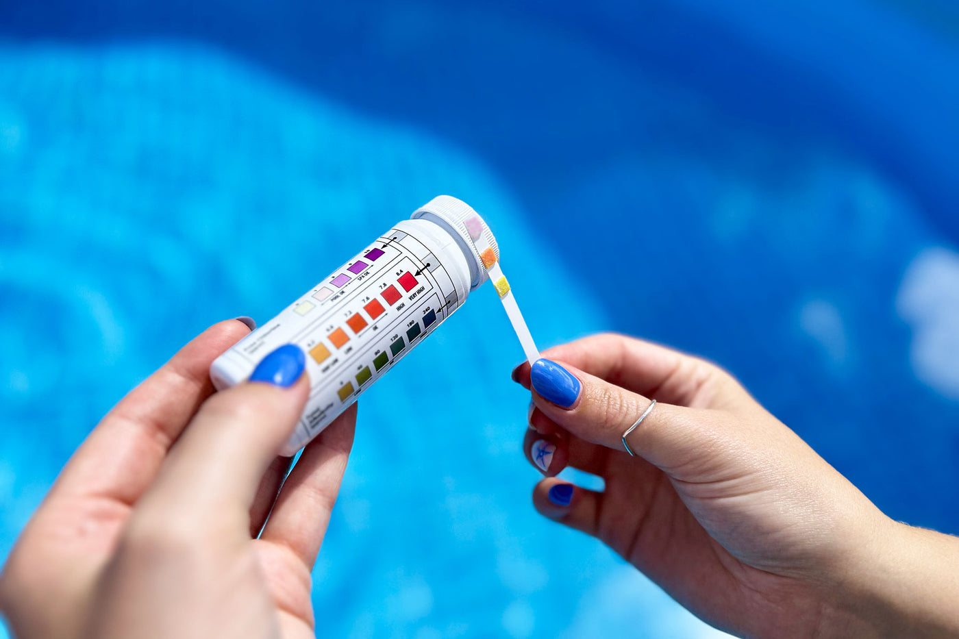 ClearWater® Dip Test Strips (100 Test Strips) | Bestway UK